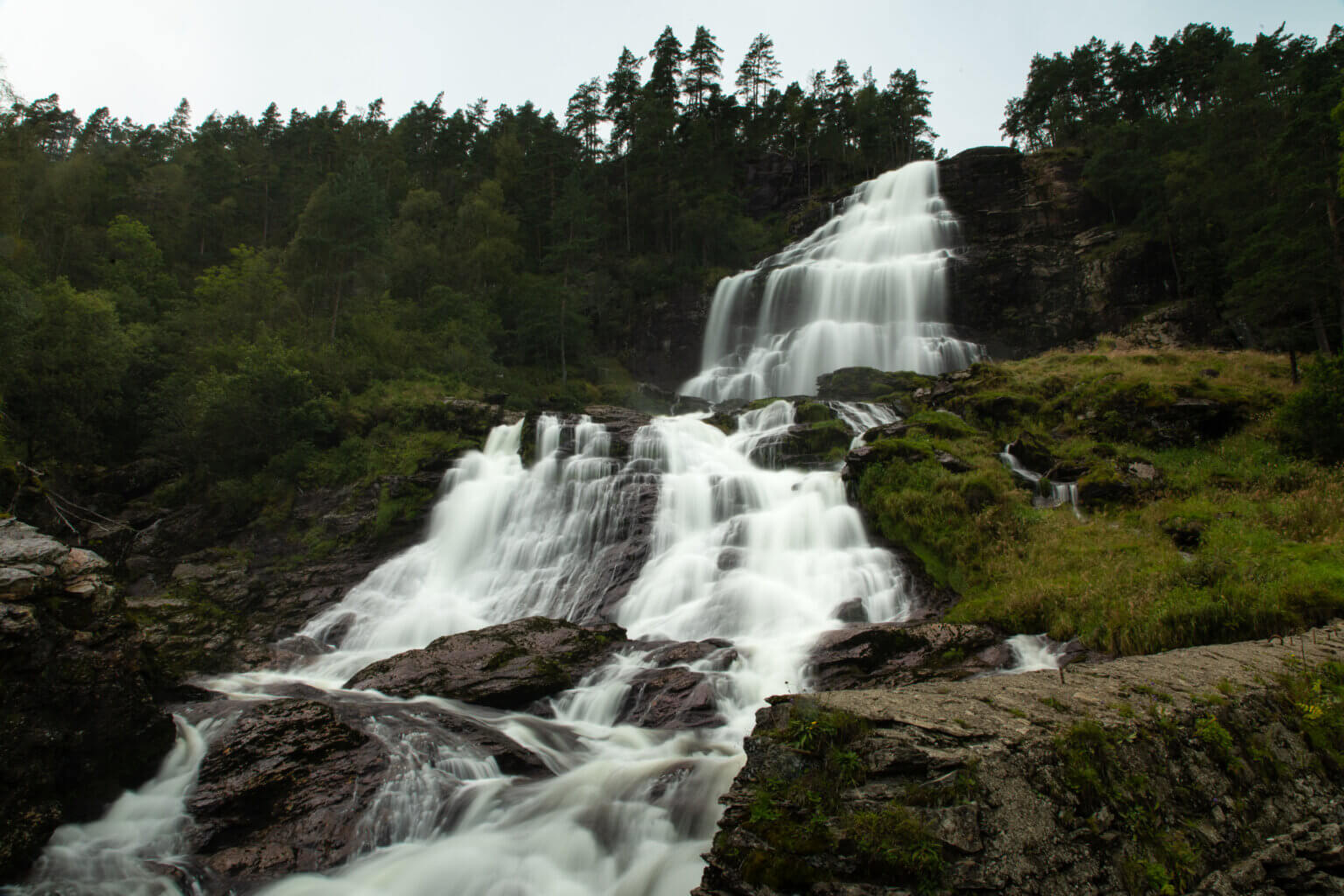 Majestic waterfalls in Sauda - Visit Sauda