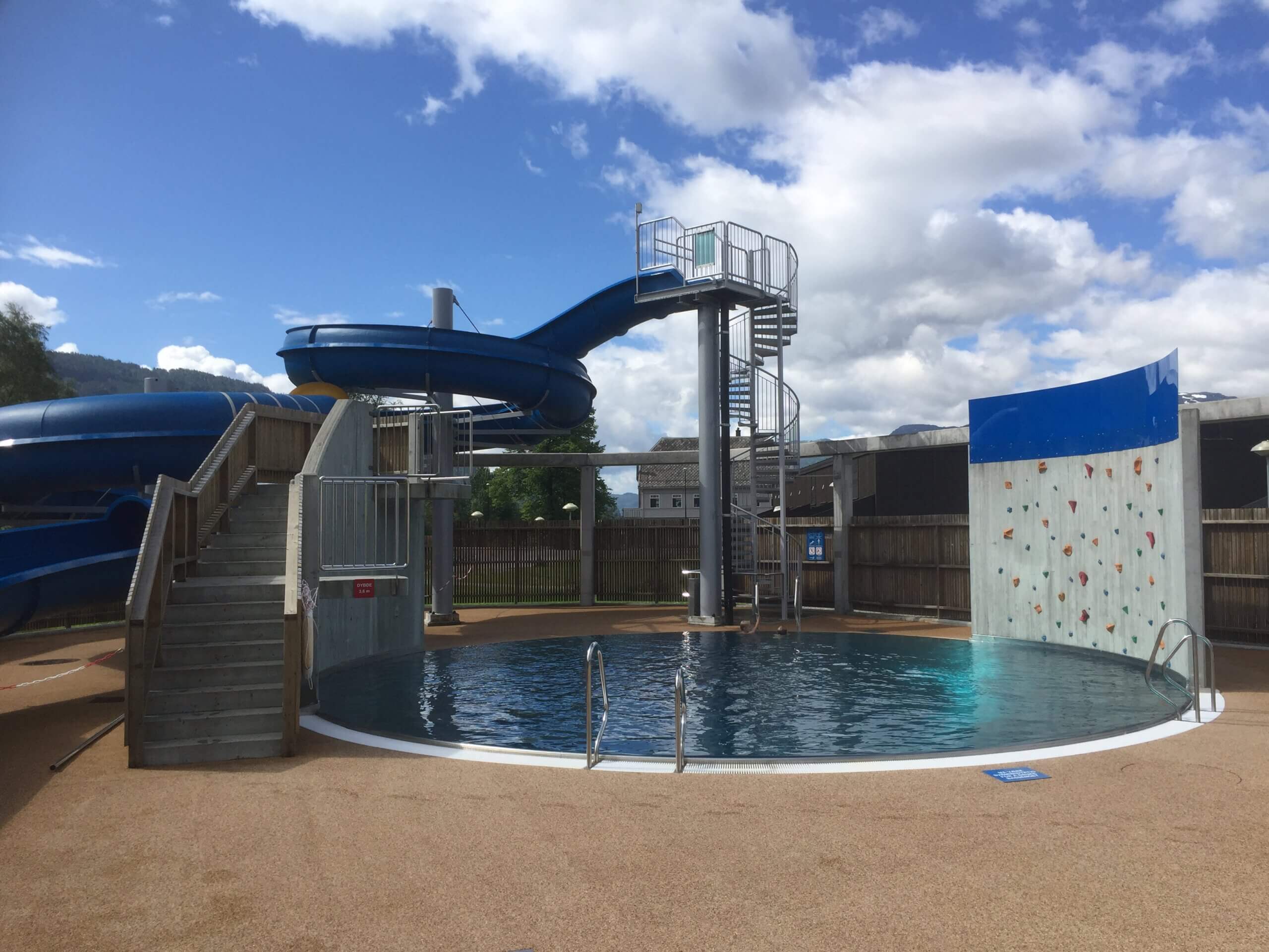 Public swimming pool - Visit Sauda